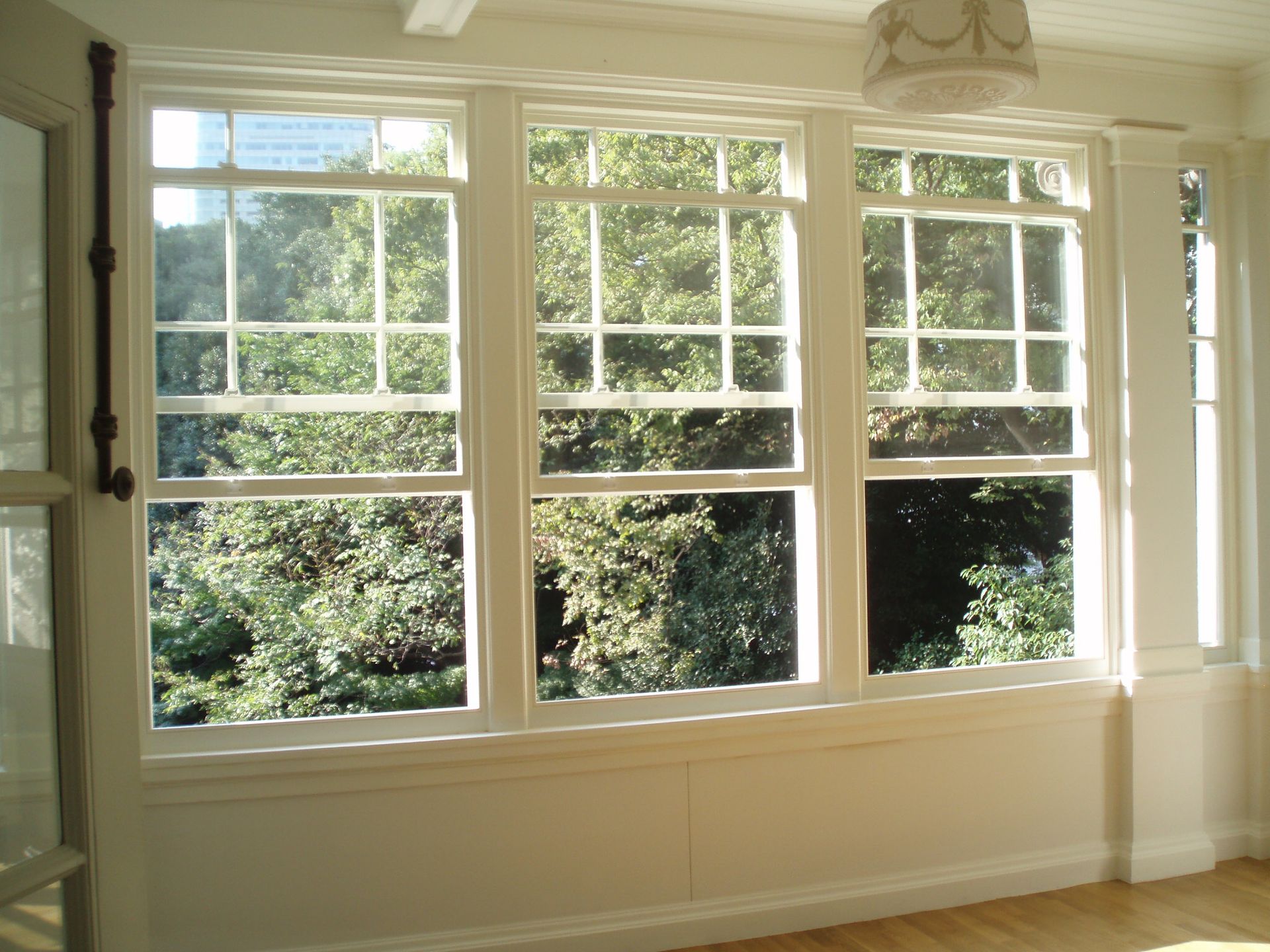 Sliding sash timber windows | Doleta Windows & Doors Ireland